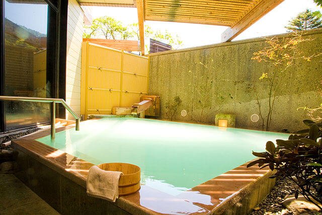 Sulfur Spring onsen | Adventure Vitamin ~Japan Travel Tips~ Yu-pon